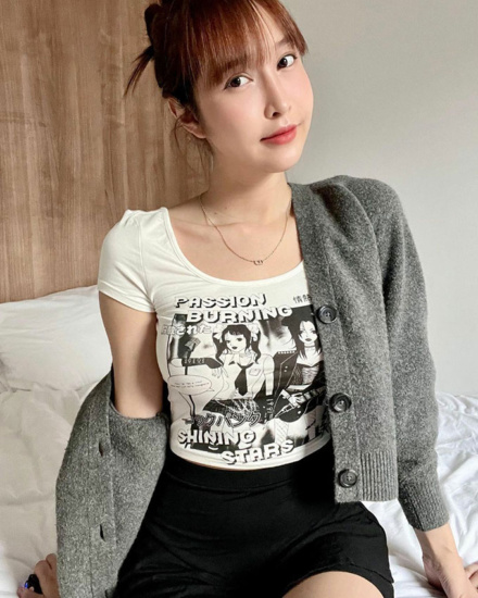 ส่องวาร์ป น้องเดียร์ลอง เน็ตสาวไอดอลดาวดัง ขวัญใจหนุ่มๆ โลกโซเชียล