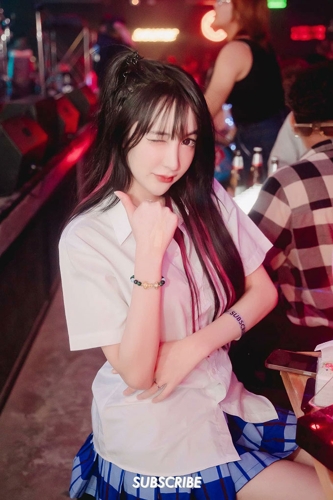 ส่องวาร์ป น้อง iyarin สาวหมวย เซ็กซี่ สวยแซ่บ สายแคสเกม งานดีไม่มีพัก